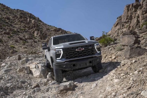 Hispanic Heritage Month: Great Family Cars For Latinos | Trendy Latina